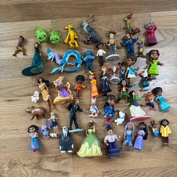 Disney | Toys | Disney Princess Figurines Zootopia Encanto Frozen Raya ...